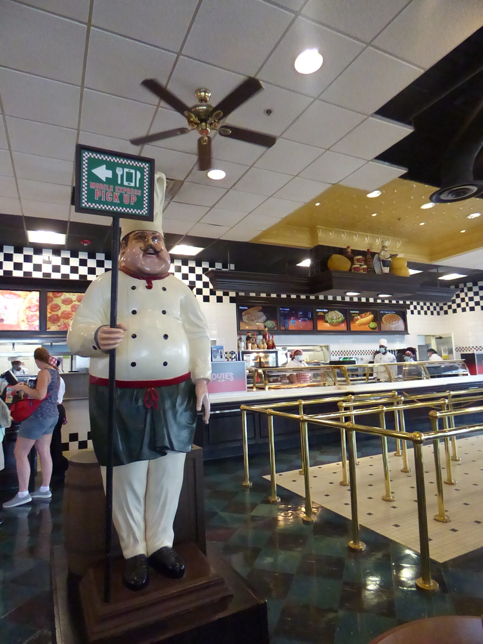 Lunch at Louie’s Italian restaurant at Universal Studios